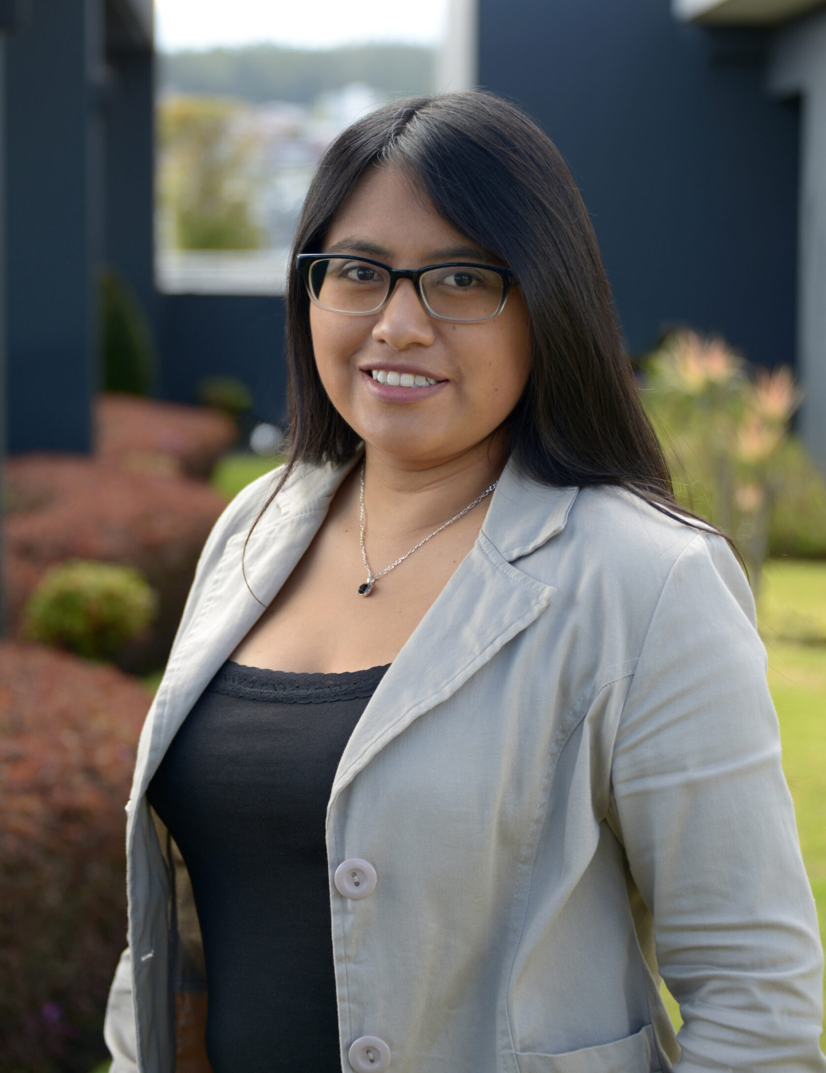 Lizet Paucar Monga - AVL Abogados